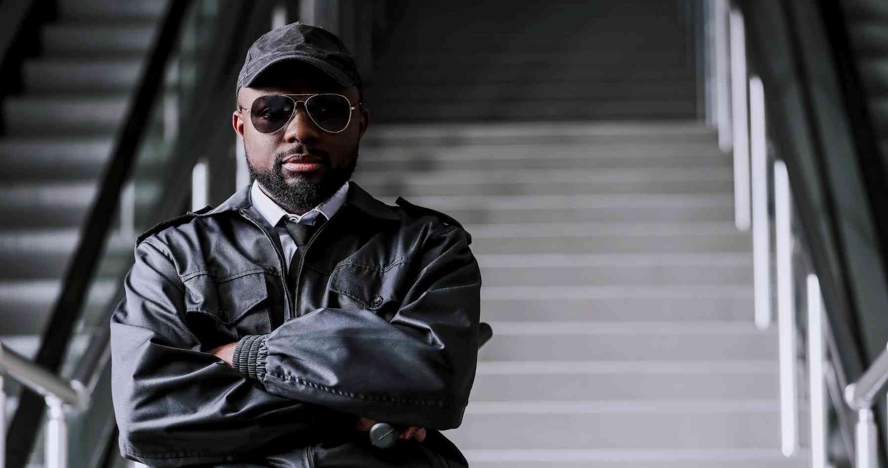 Top 10 Benefits of Hiring Security Guards for Your Business - SAS ...